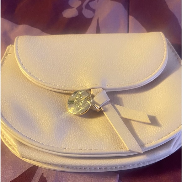 Chloe | Bags | Chloe Perfume Light Pink Wallet Coin Purse Hand Held Bag ...